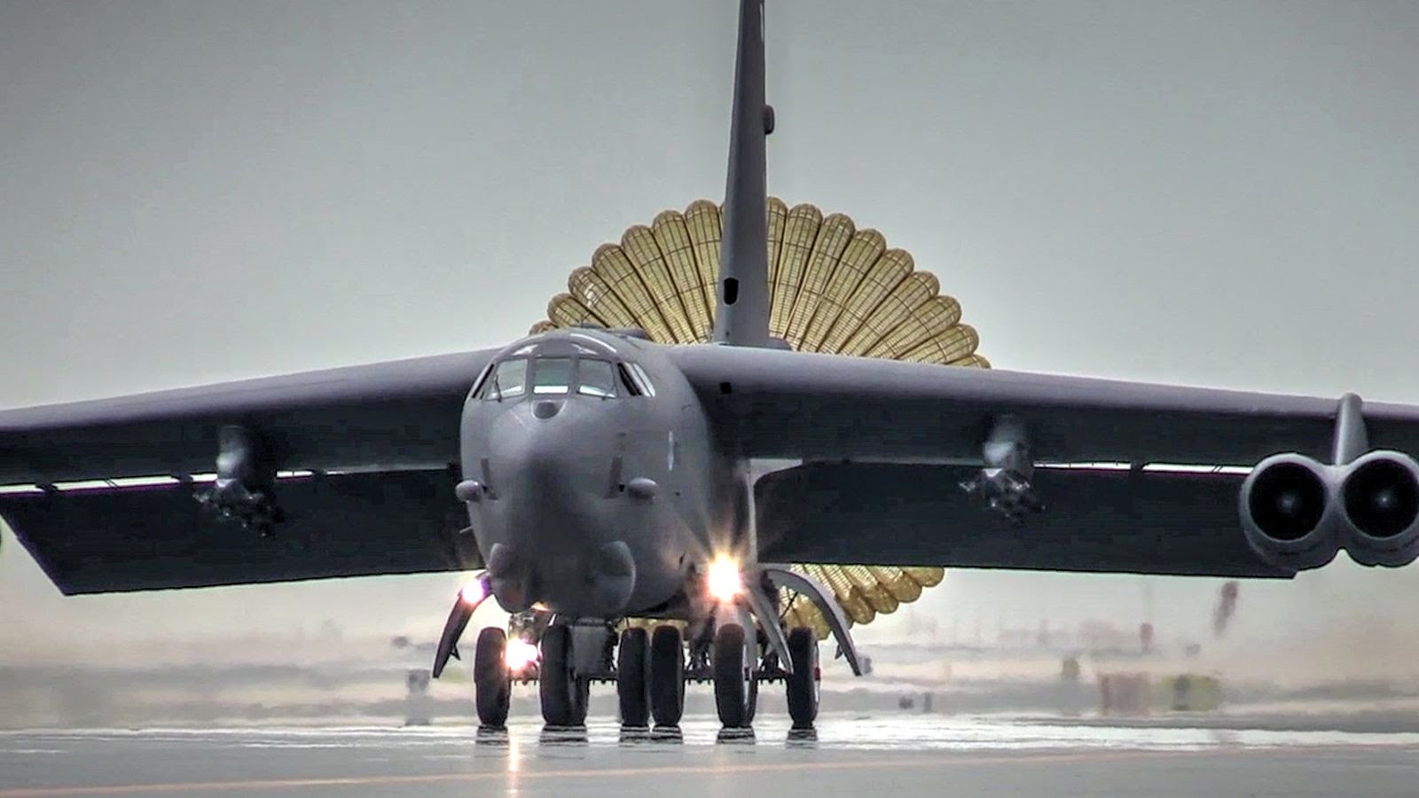 VIDEO: B-52s arriving at Al Udeid – Military Aviation Review